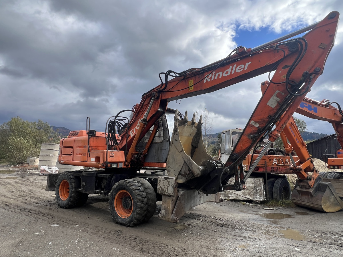 BursaUtilajelor - Inchiriere utilaje de constructii si agricole